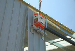 CladBoy: vacuum lifter for sandwich panels and more | VIAVAC